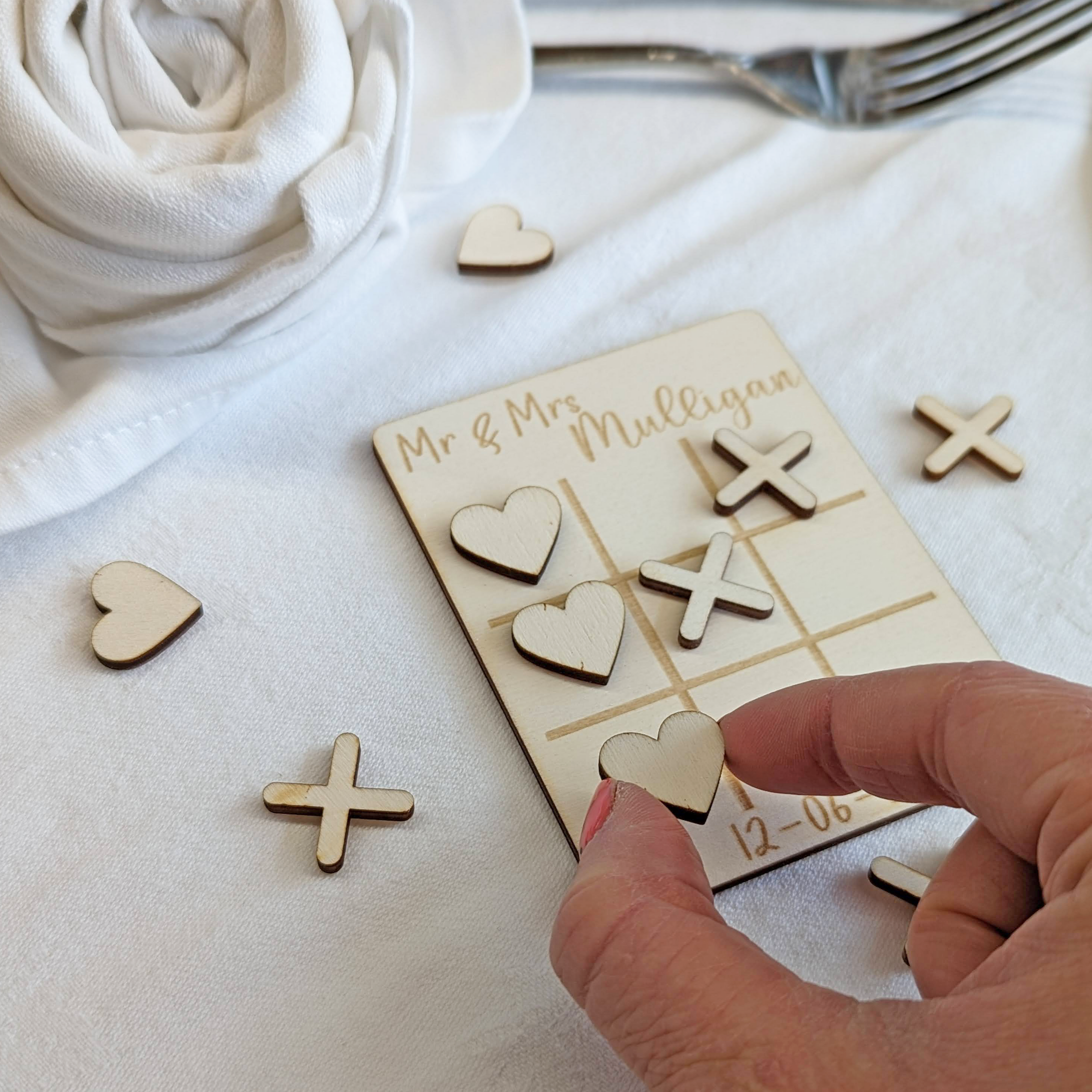 Wooden Noughts and Crosses Table Game – KCWeddings