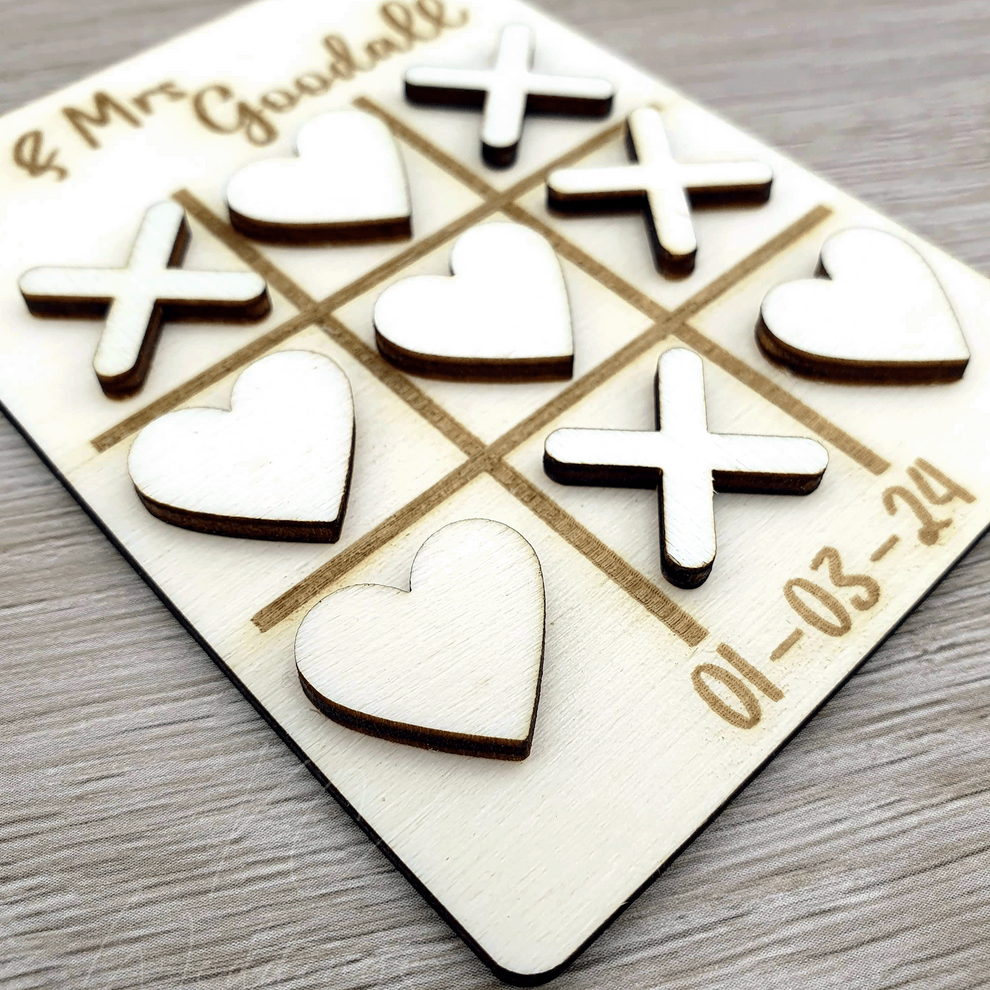 Wooden Noughts and Crosses Table Game – KCWeddings