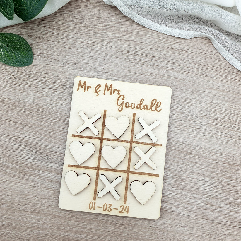 Wooden Noughts and Crosses Table Game – KCWeddings
