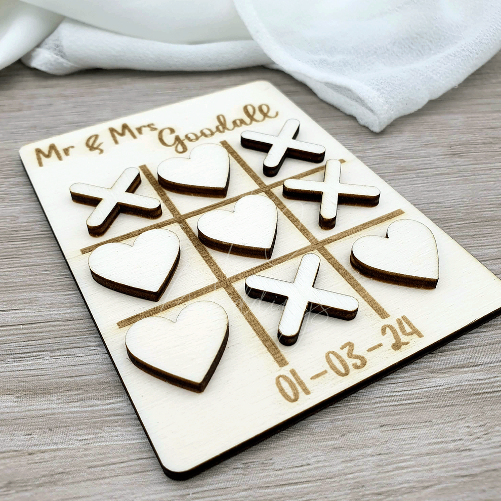 Wooden Noughts and Crosses Table Game – KCWeddings